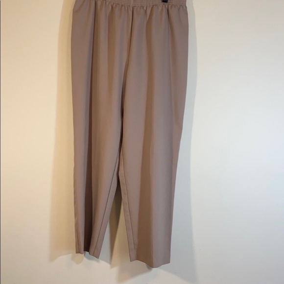 Koret | Pants & Jumpsuits | Koret Dress Pants Tan Waist 6 Length 28 ...